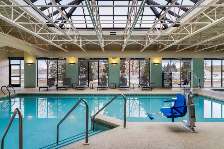 2 Double | La Quinta Madison | Zoo Day Base - Madison, WI