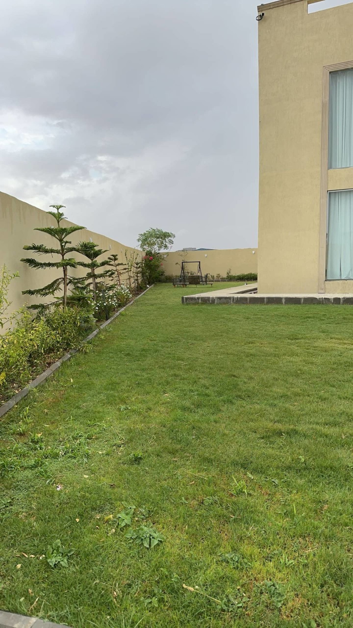 Luxury 2-level Chalet With A Spacious And Distinctive Garden | Al Wasiliya - Saudi Arabia