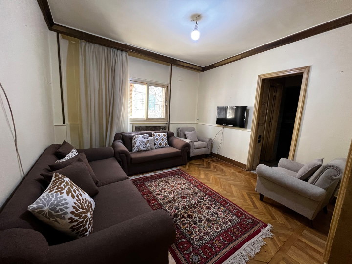 Elegant Vintage Flat With Piano - Cairo