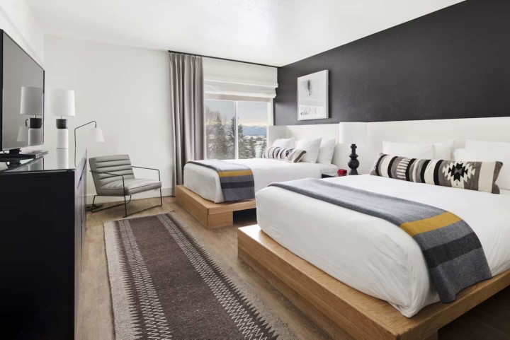 3 Units, Gnarnia | Two Queen, Gravity House - Jackson, WY