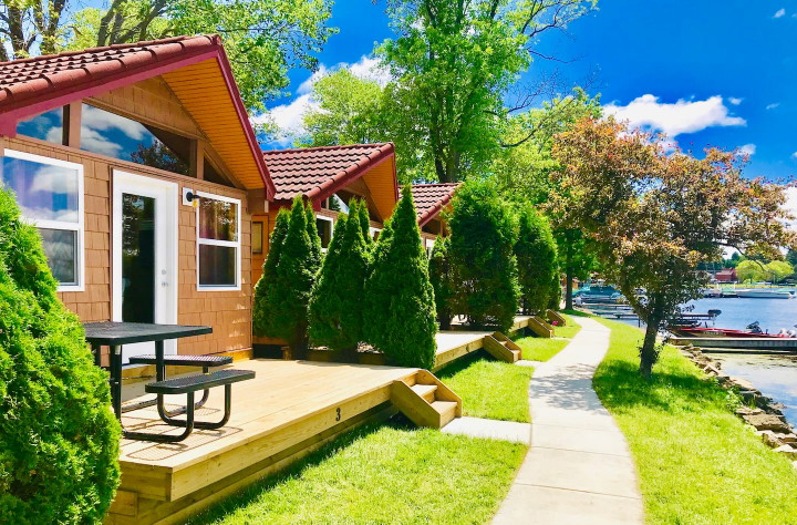 One Bedroom Lakefront Cabin [Row 1] - Pennsylvania