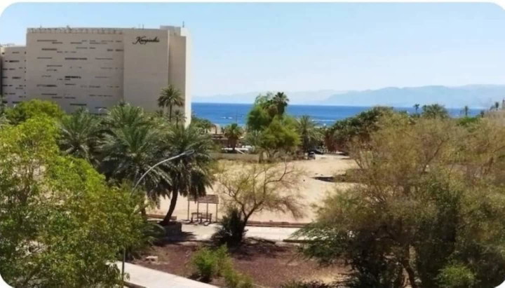 Lovely Two Bedroom Apartment, Aqaba Best Location. - Aqaba