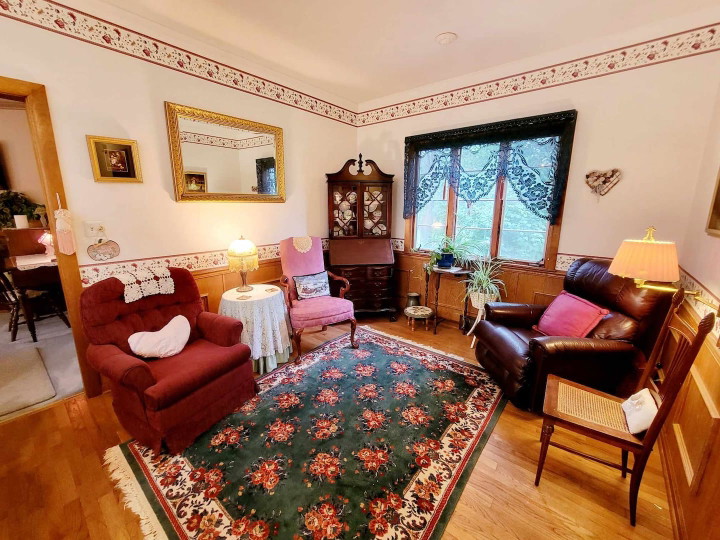 Victoria House, Country Feel, Close Town - East Aurora, NY