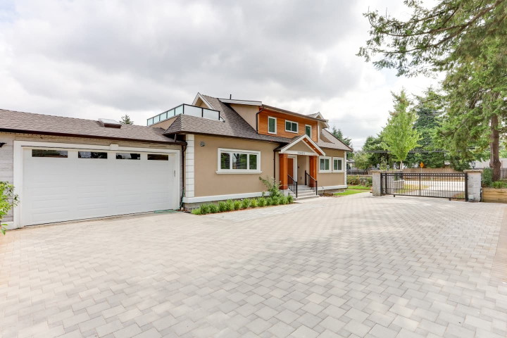 Superb Convenient North Delta Vacation Home With 6 Bed And 6 Bath - New Westminster
