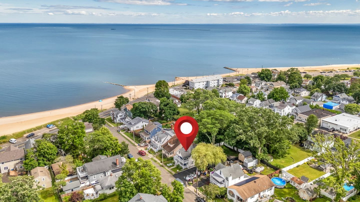 Relaxing Waterview Getaway - New Haven, CT