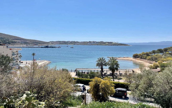 1+0 Apartment In ÇEşme Center - Çeşme