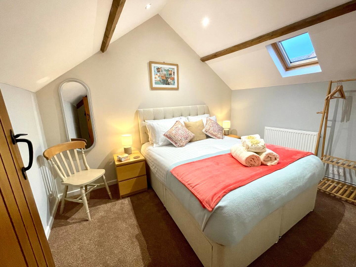 Modernised, Authentic Stable, Close To Amenities. - Evesham