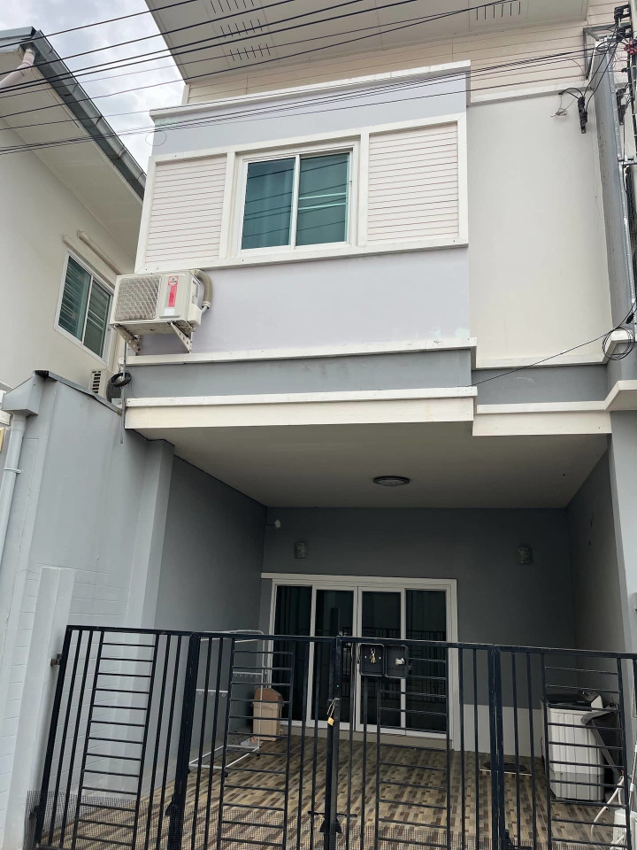 Leng House ทาวน์โฮมใจกลางโคราช - Thailand