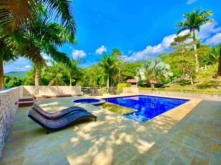 Finca Villa Sandra 60 Personas - Villeta