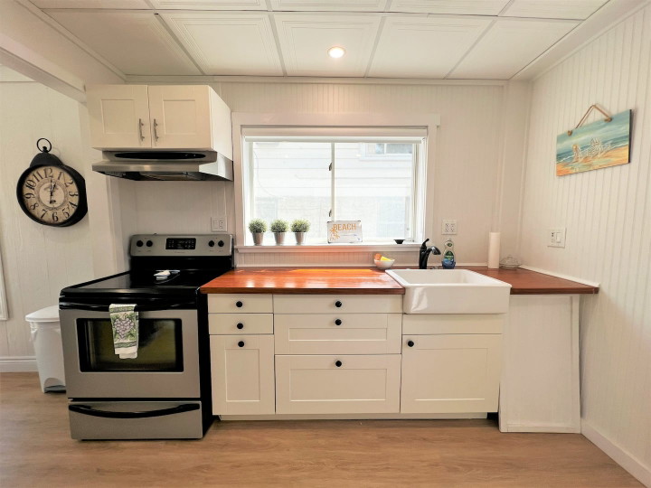 Tranquil Cottage - Access To Private Beach! - Kingsville