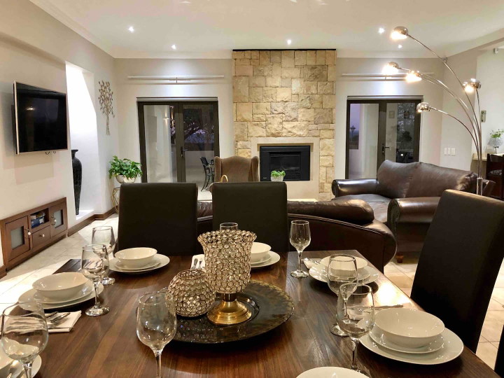 Golf Suites @ Copperleaf [8 Sleeper] - Centurion