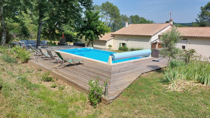 House With A Pool And Air Conditioning - Ruoms