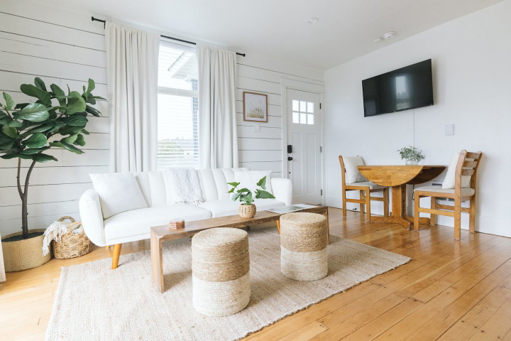 Cozy One Bedroom Farmhouse | Near Lake Stevens - Marysville, WA