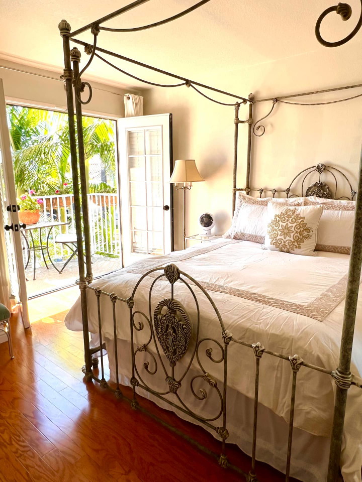 Resort Living 1-bedroom W/ Pool & Private Balcony - Mission Viejo, CA