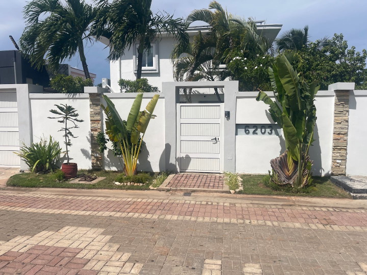 Room With Small Kitchen Solar Panel New Bulevar 5 - Varadero