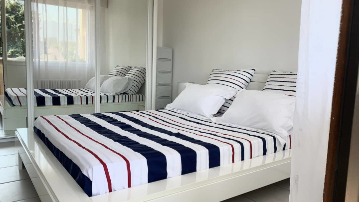 Fleur De Lys Apartment - Lake Geneva