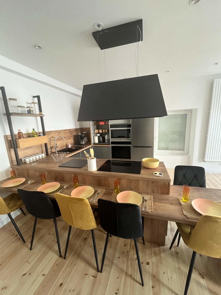 Appartement Avec Parking Privé - Le Puy-en-Velay