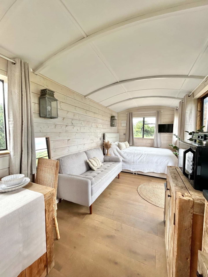 Coastal Shepherds Hut Retreat - Holywell