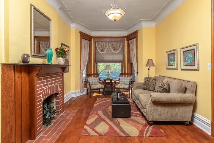 The Wrigley Flats | Chicago Vacation Rental - Chicago, IL