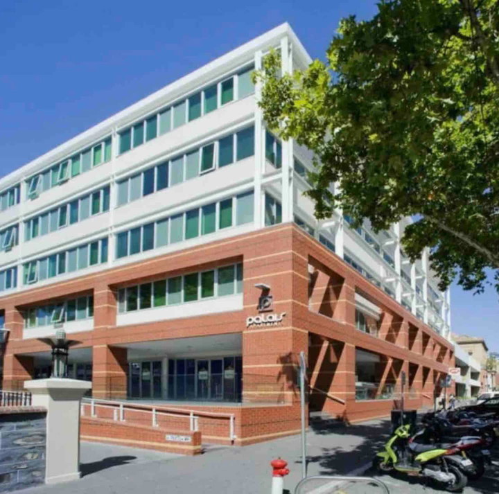 Stylish 2 Bedroom City Retreat With Modern Comfort - Adelaide