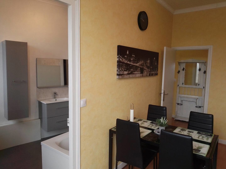 Appartement De 40m2 Refait à Neuf En Centre Ville. - Ussel