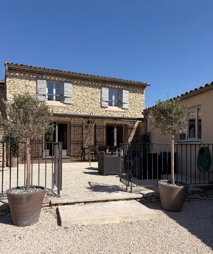 Les Pierres Sèches, à Gordes - Gordes