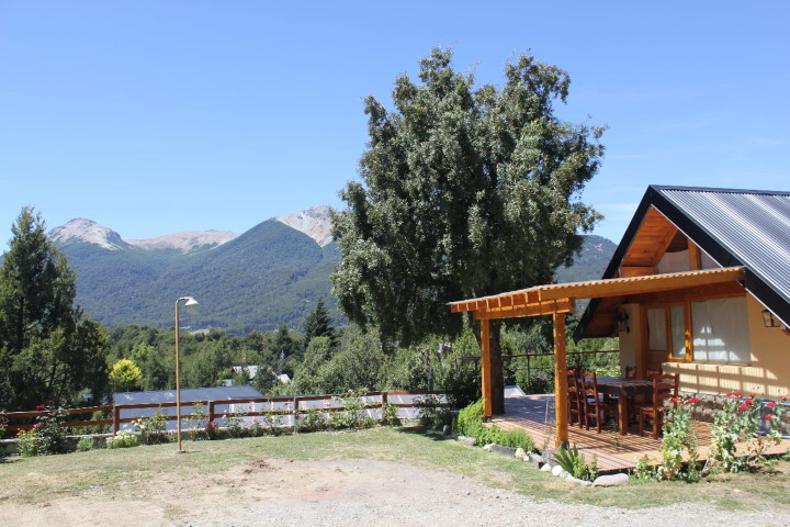 B&b, Desayuno, Baño Compartido, Vista A Los Cerros - Villa La Angostura