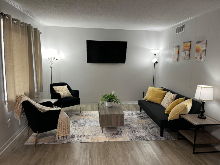 Cozy Apt#4 Downstairs 2bd 1bt With 1 Parking - North Little Rock, AR