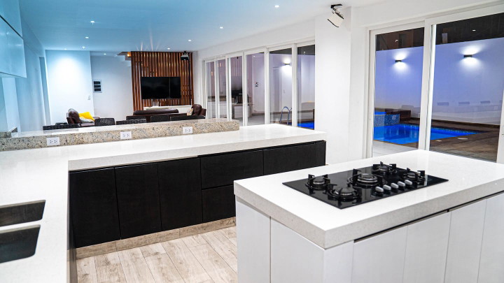 C2 - Entire House / Pool And Jacuzzi - Lima