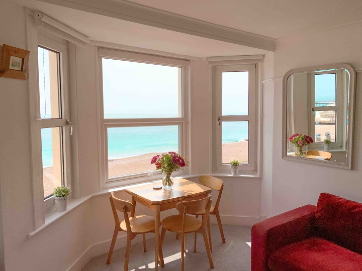 Panoramic Seaview Beach Apartment With 3 Bedrooms - West Sussex