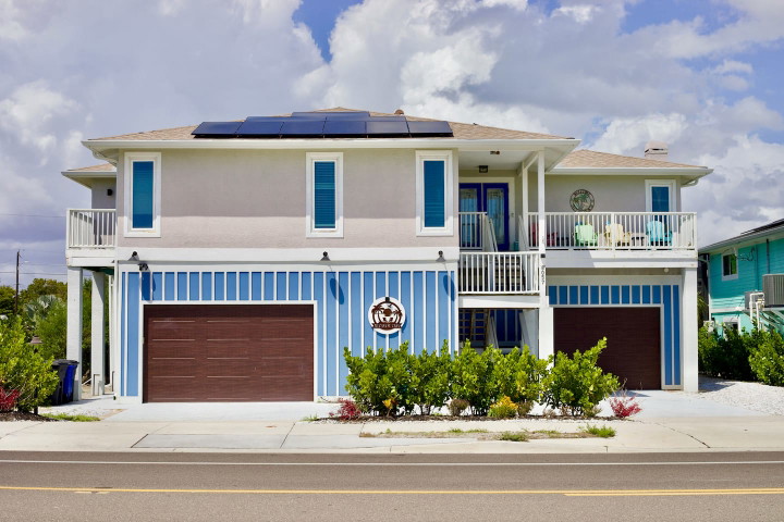 Large Home Steps To Beach, Heated Pool & Game Room - Fort Myers Beach, FL