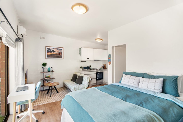 Elwood Beach Box Studio + Parking - Southland