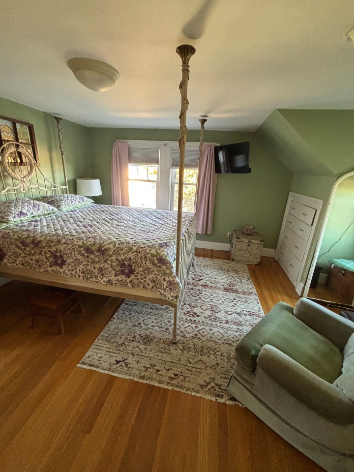Charming, Family-friendly Apt @ Tavern 33 - Concord, MA