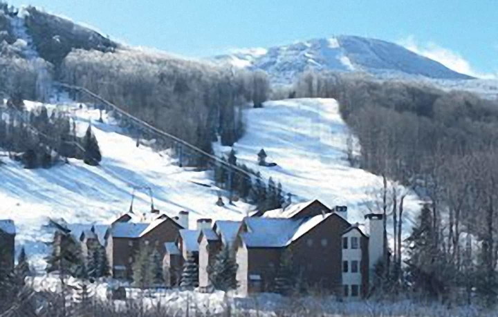 F-205 Pico Sports Village - Killington, VT
