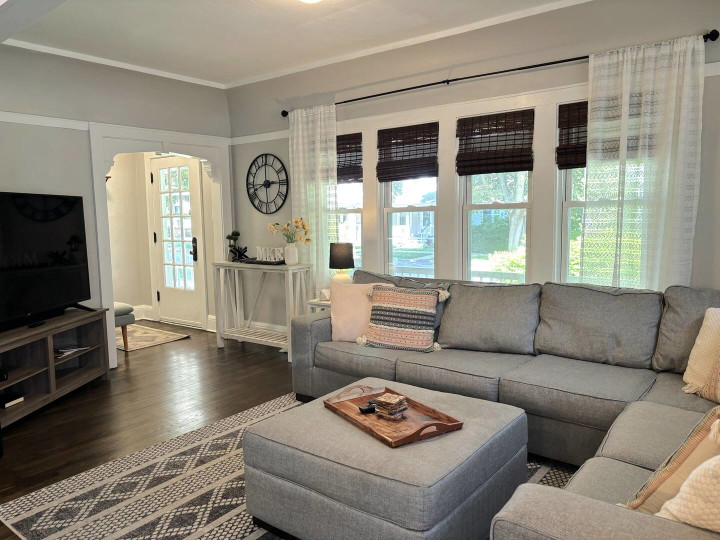 Sunny 3br Craftsman Bungalow | Bay View - Milwaukee