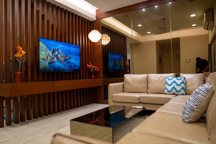 Stylish Duplex: Modern Kitchen, Cozy Living Area - Anand