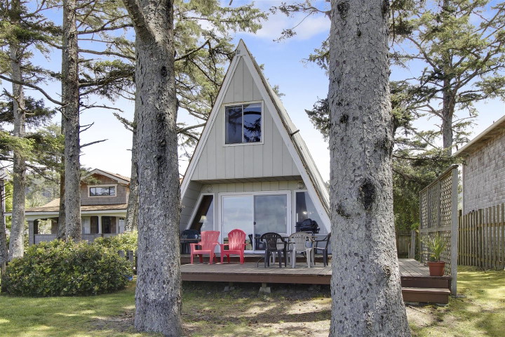 Ecola Haven - Dog Friendly Beachfront! - Cannon Beach