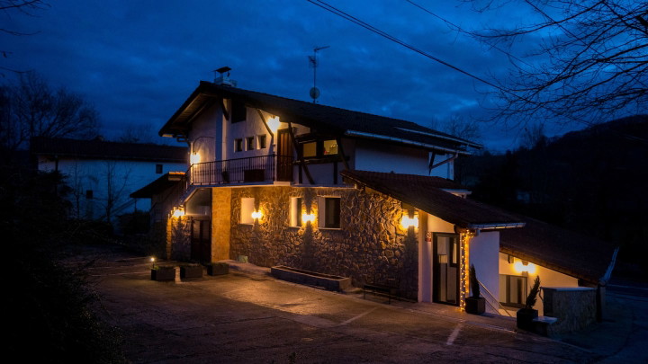 Casa Adaka · 24 Personas · Cerca De San Sebastián - Irún