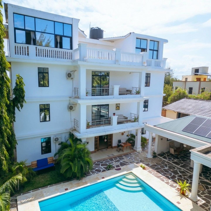 Diani Luxe 1bdr : 600m From The Beach & Chef - Diani Beach