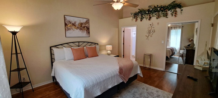 Poolside Days & Disney Nights! Spacious Family Friendly 3br/2ba Condo - Florida