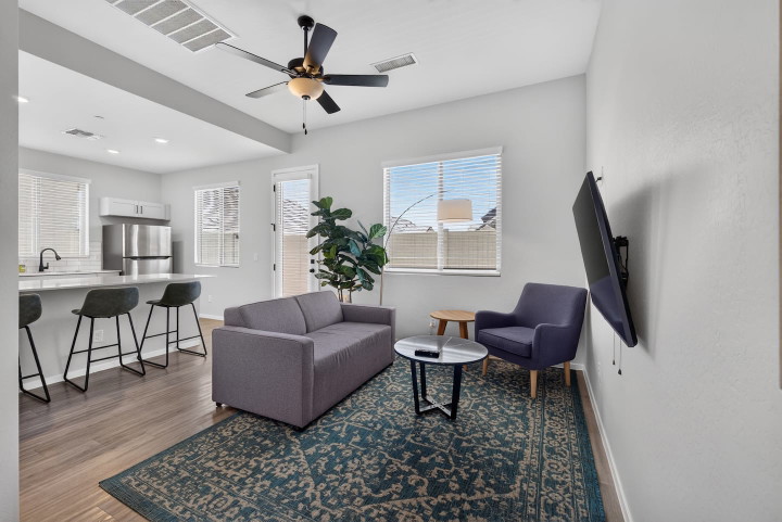 Sleek Contemporary Home In Buckeye W/ Pool, Bbq - Buckeye, AZ