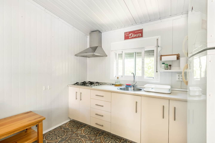 A Cozy Guest House With A Pool And Garden - Almonte