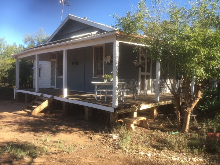The Old School House - Lightning Ridge