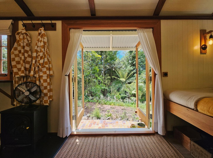 Whenuakite Shepherd's Hut - Tairua