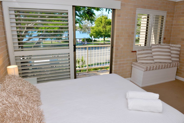 2 Bedroom (Budget) Several Townhouses -Noosa River - Noosaville