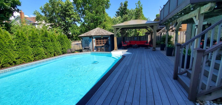 Luxurious 2 Bdr Suite Near Sq1, Utm, Parking/pool - Mississauga