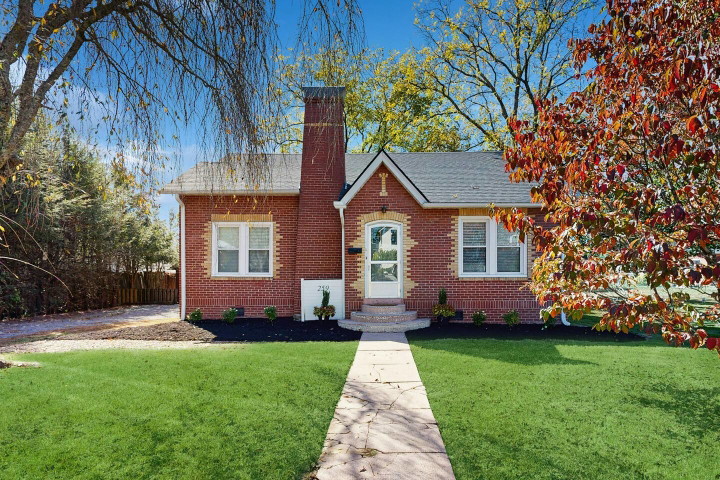 Centrally Located Brevard Home, Family Friendly - Brevard, NC