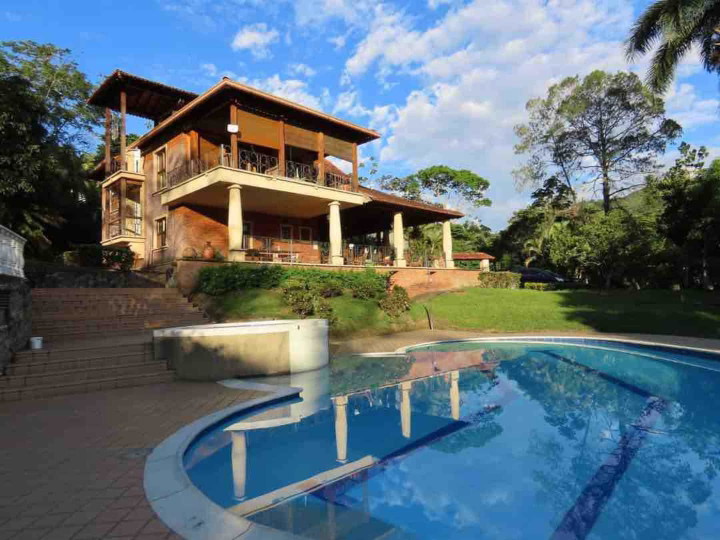 Bella Finca De Recreo En El Campo. Con Piscina - Sasaima