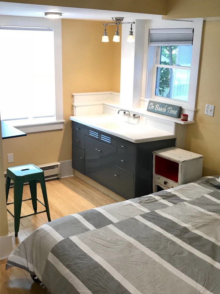 Adorable And Spacious Suite - ポーツマス, NH