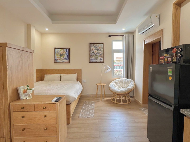 Dehera Studio In Thao Dien | Quiet And Netflix - Vietnam